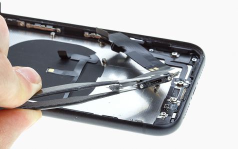 iPhone Xr Removing the back cover screws Guide – iDoc