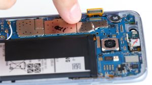 Galaxy S7 Edge main camera repair guide | iDoc
