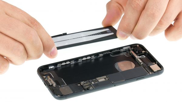 iPhone 7 battery repair guide | iDoc