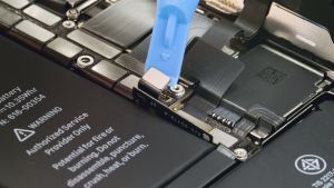 iPhone X screen repair guide | iDoc