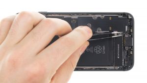 iPhone 8 Removing the Taptic Engine Guide – iDoc