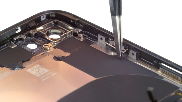 iPhone 8 Removing the standby and volume buttons Guide – iDoc