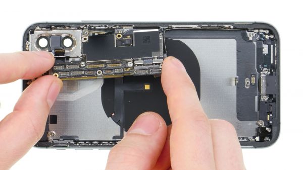 iPhone Xs mainboard repair guide | iDoc