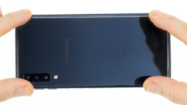 Samsung Galaxy A7 (2018) back cover repair guide | iDoc