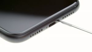 iPhone Xr screen repair guide | iDoc