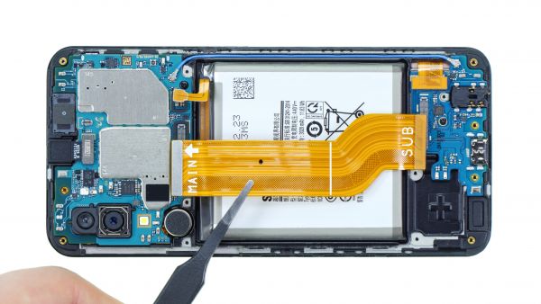 Samsung Galaxy A40 battery replacement repair guide | iDoc