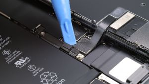 iPhone SE (2nd generation) screen repair guide | iDoc