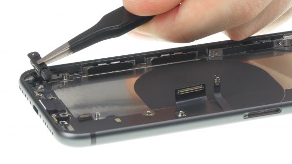 iPhone SE (2nd generation) back cover repair guide | iDoc