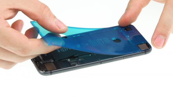 iPhone SE (2nd generation) back cover repair guide | iDoc