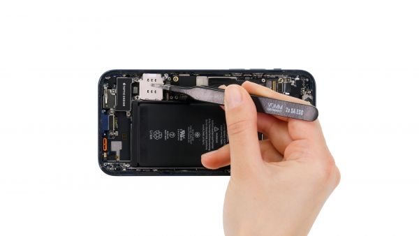 iPhone 12 Lightning connector replacement - repair guide | iDoc