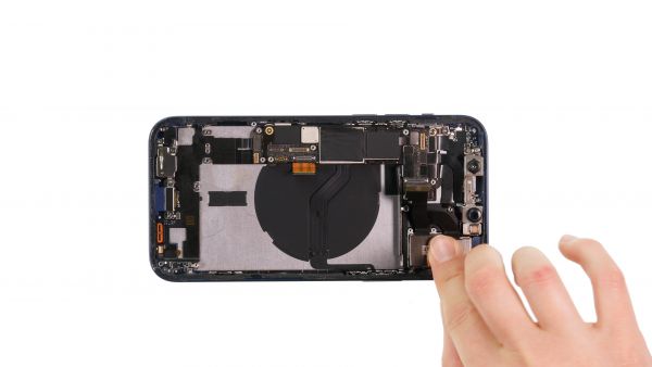 iPhone 12 Lightning connector replacement - repair guide | iDoc