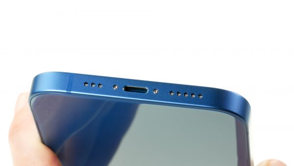 iPhone 13 Lightning connector replacement - repair guide | iDoc